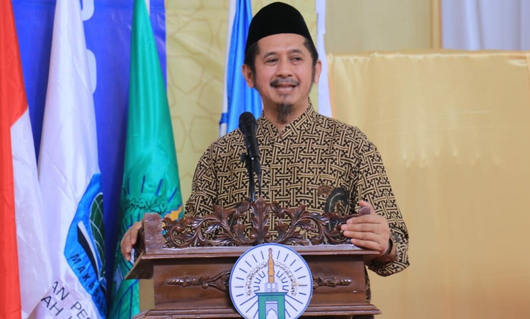 Orasi Ilmiah di Wisuda VI STIBA Makassar, Ustaz Zaitun Rasmin Ungkap ...